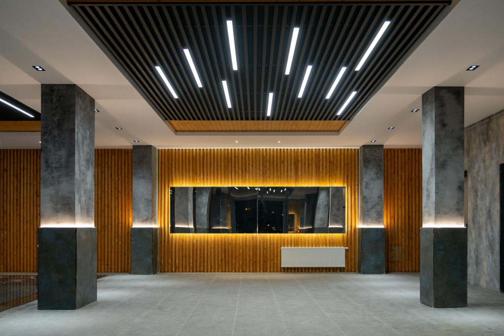 Comparing LED Lighting vs. Traditional Lightning: Pros and Cons - OLAMLED Comparing LED Lighting vs. Traditional Lightning: Pros and Cons - OLAMLED